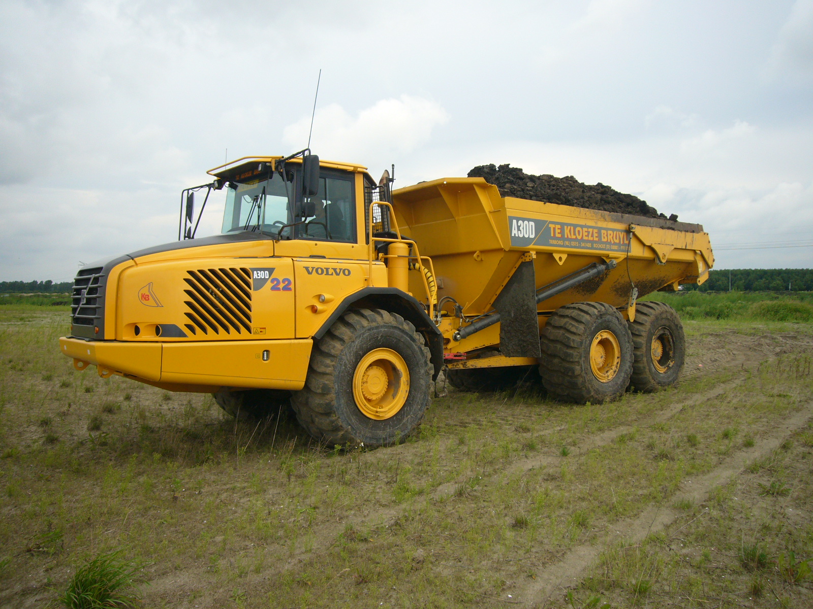 Dumper Volvo A35D - Case-Bagger.de